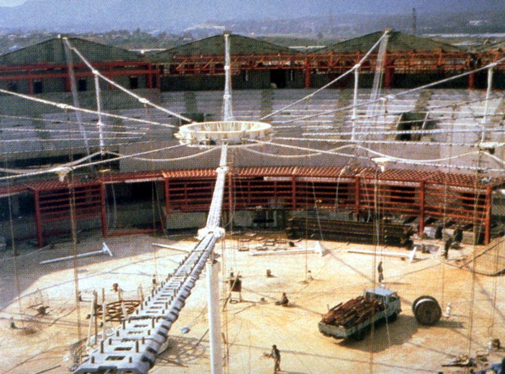 Seoul: Structural Gymnastics