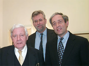 Lure of Prosperity Will Move Europe Toward Closer Ties, Says Helmut Schmidt