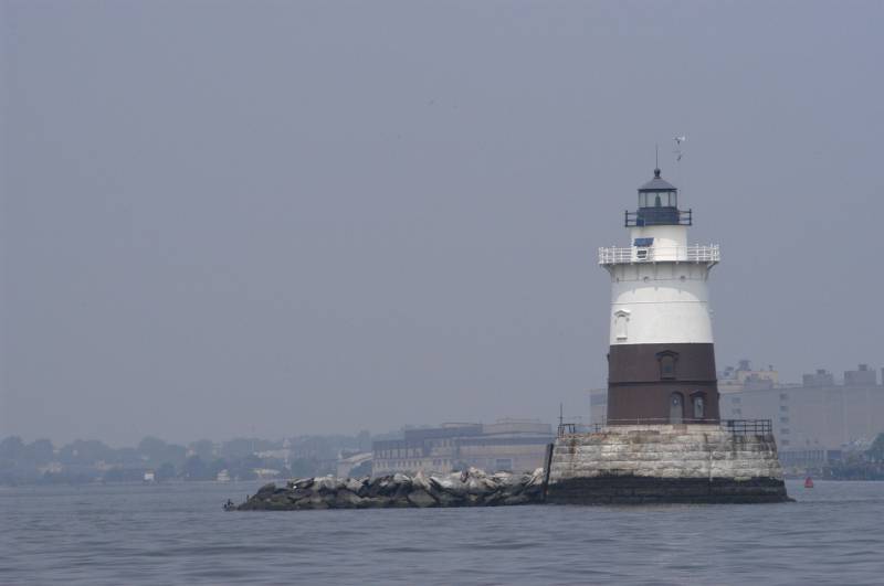 lighthouse_31_harbor