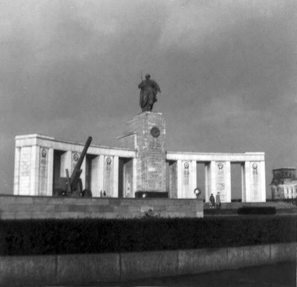 Frankfurt color slides 1959-61 - Photo #27 - Berlin 1959 and Hamburg 1960